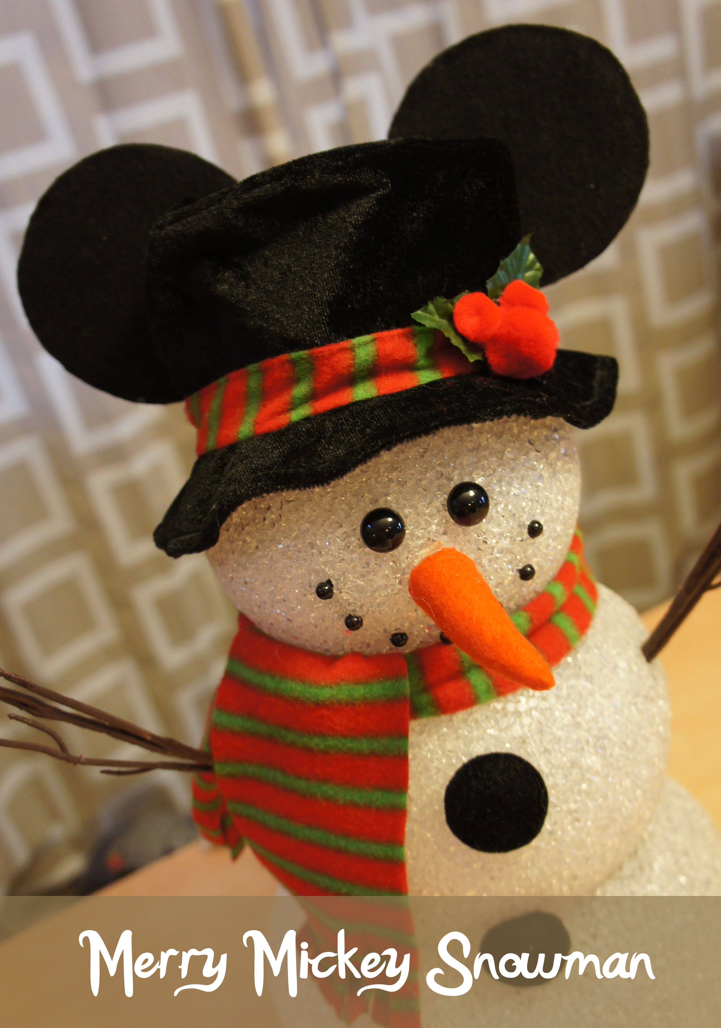 Tabletop Decorations: Merry Mickey Snowman and Tabletop Trees